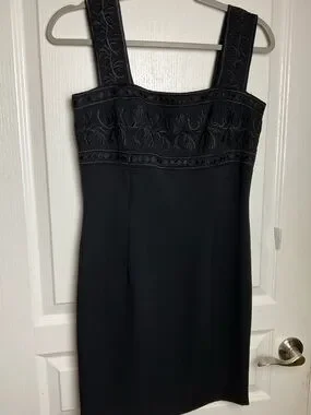 Carmen Marc Valvo | Dresses | Carmen Marc Valvo Black Embroidered ...